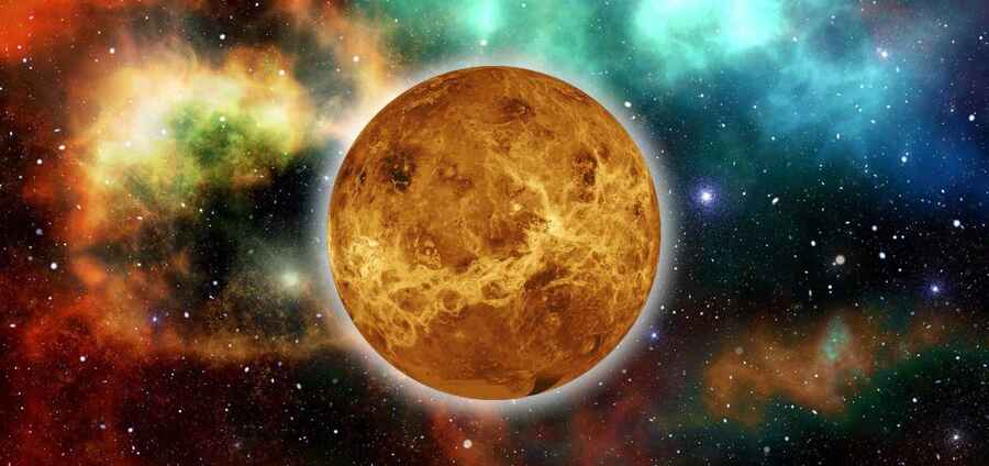 Venus in First House - What It Means & How It Affects You